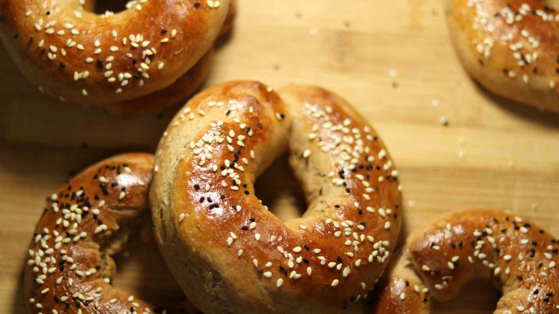 145 Bagel Puns That Are Hole-some and Delicious!