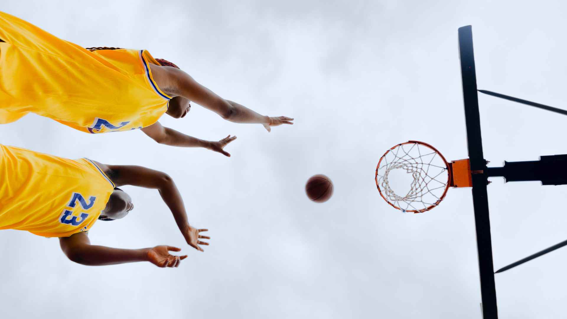 145 Basketball Puns to Score Big Laughs!