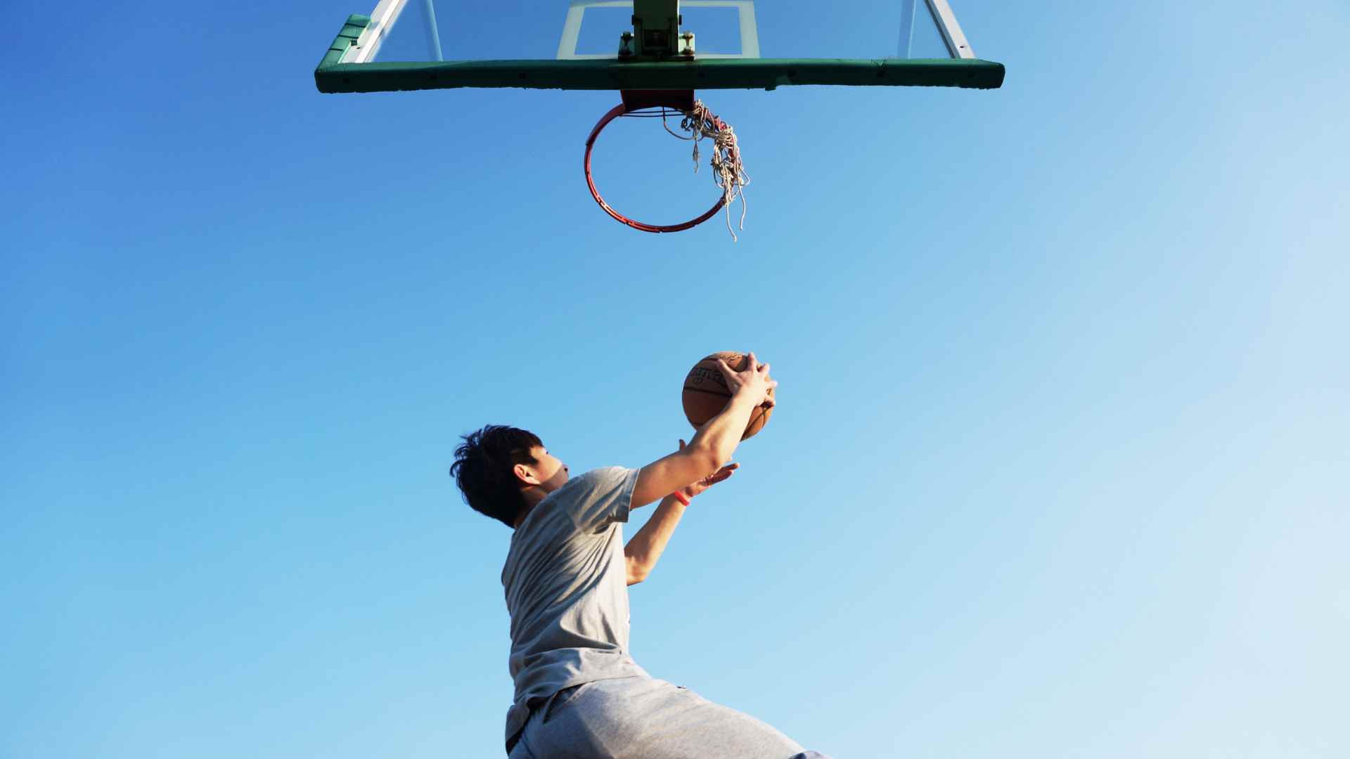 145 Basketball Puns to Score Big Laughs!