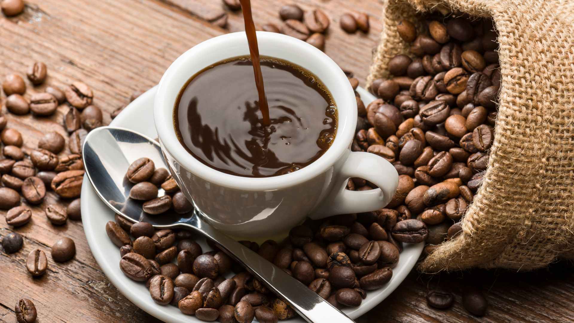 135 Coffee Puns Categorized by Themes