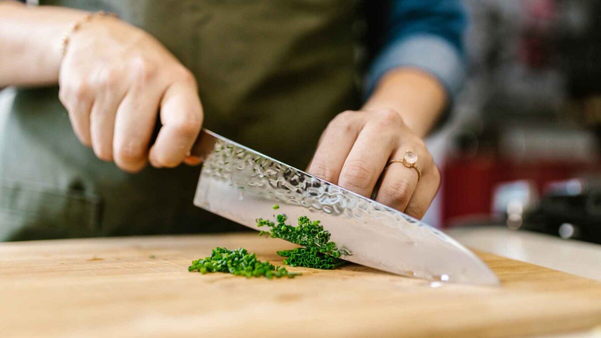 145 Knife Puns That Will Cut Through the Competition