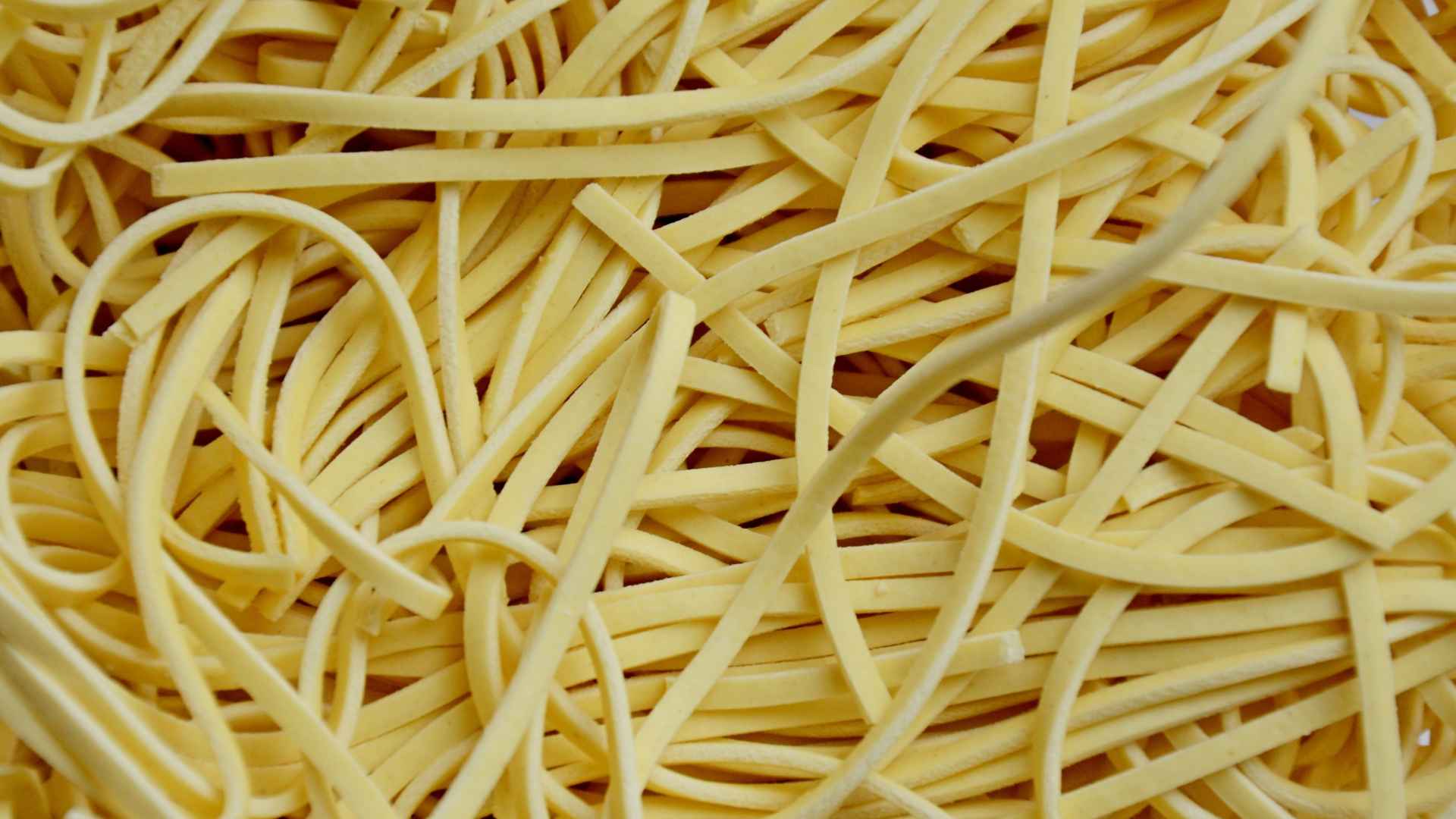 145 Noodle Puns That Will Leave You In Stitches