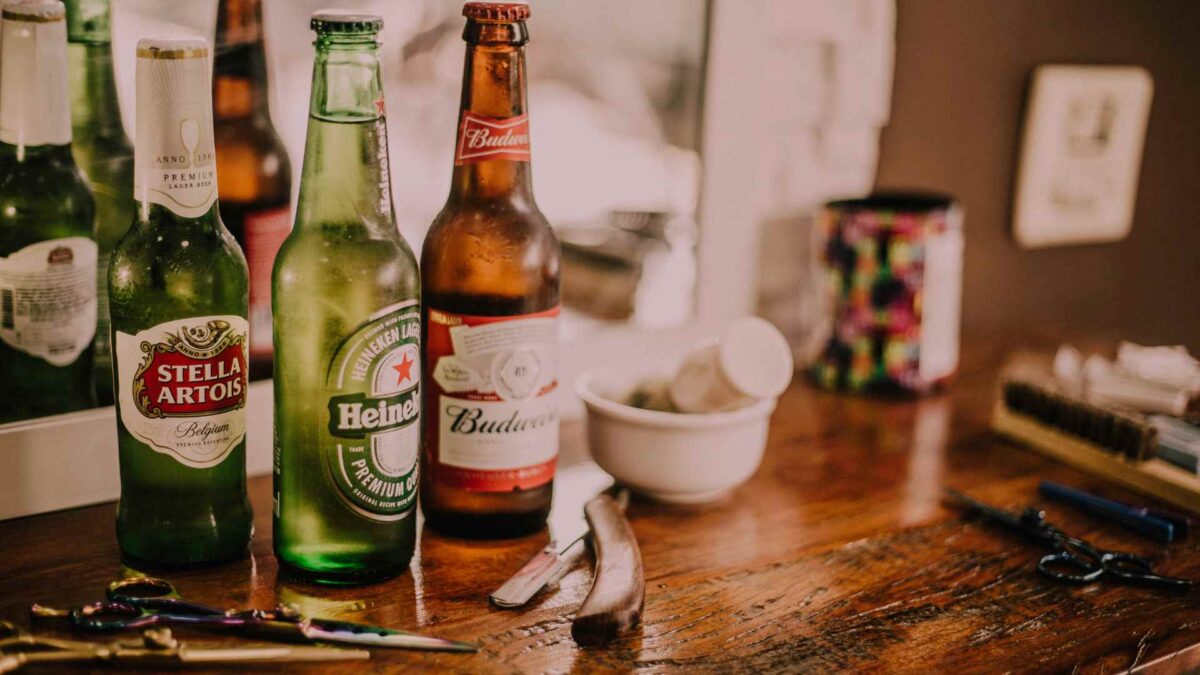 145 Alcohol Puns That Will Make You Sip