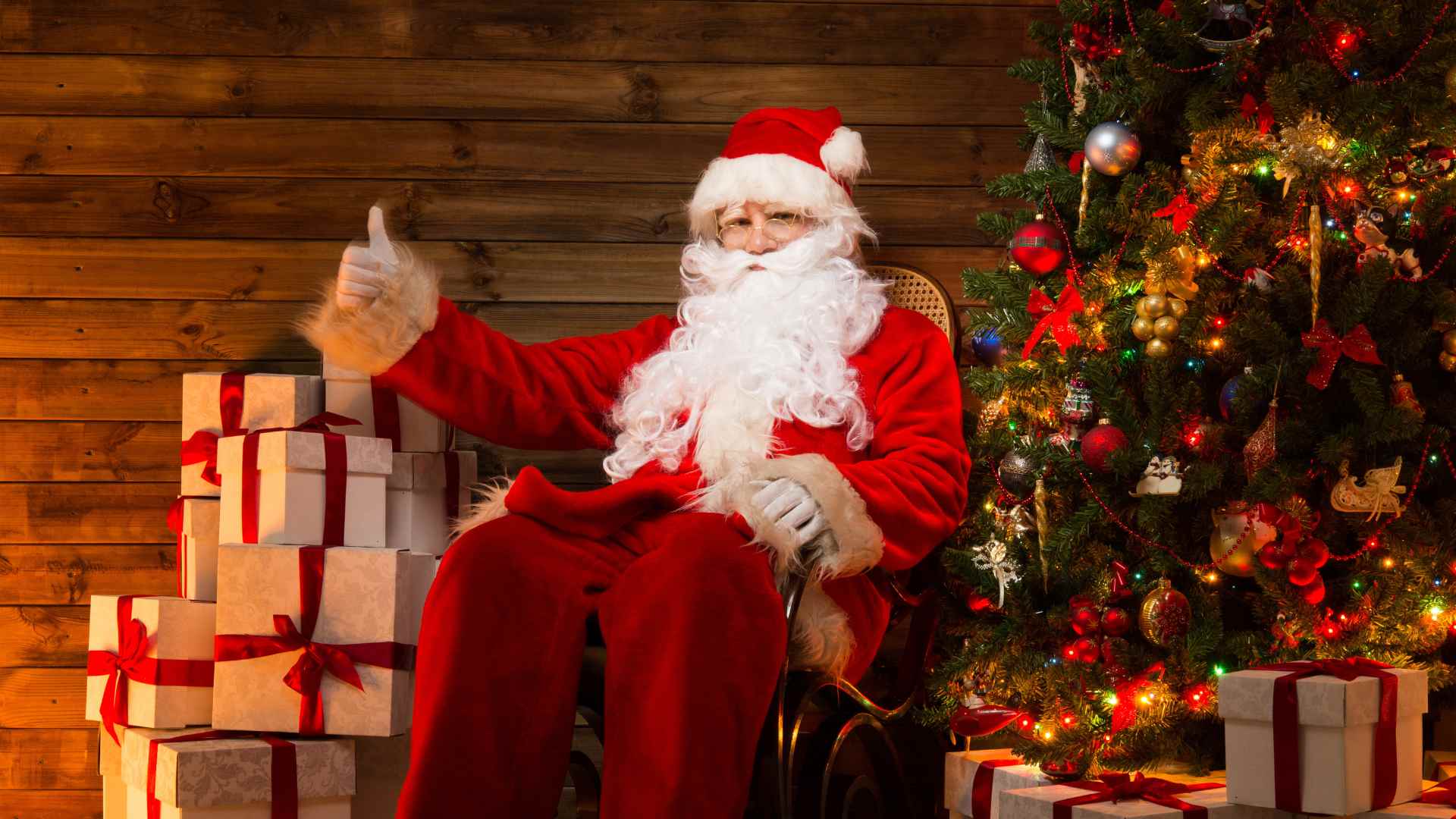 145 Santa Puns That Will Sleigh Your Holiday Season