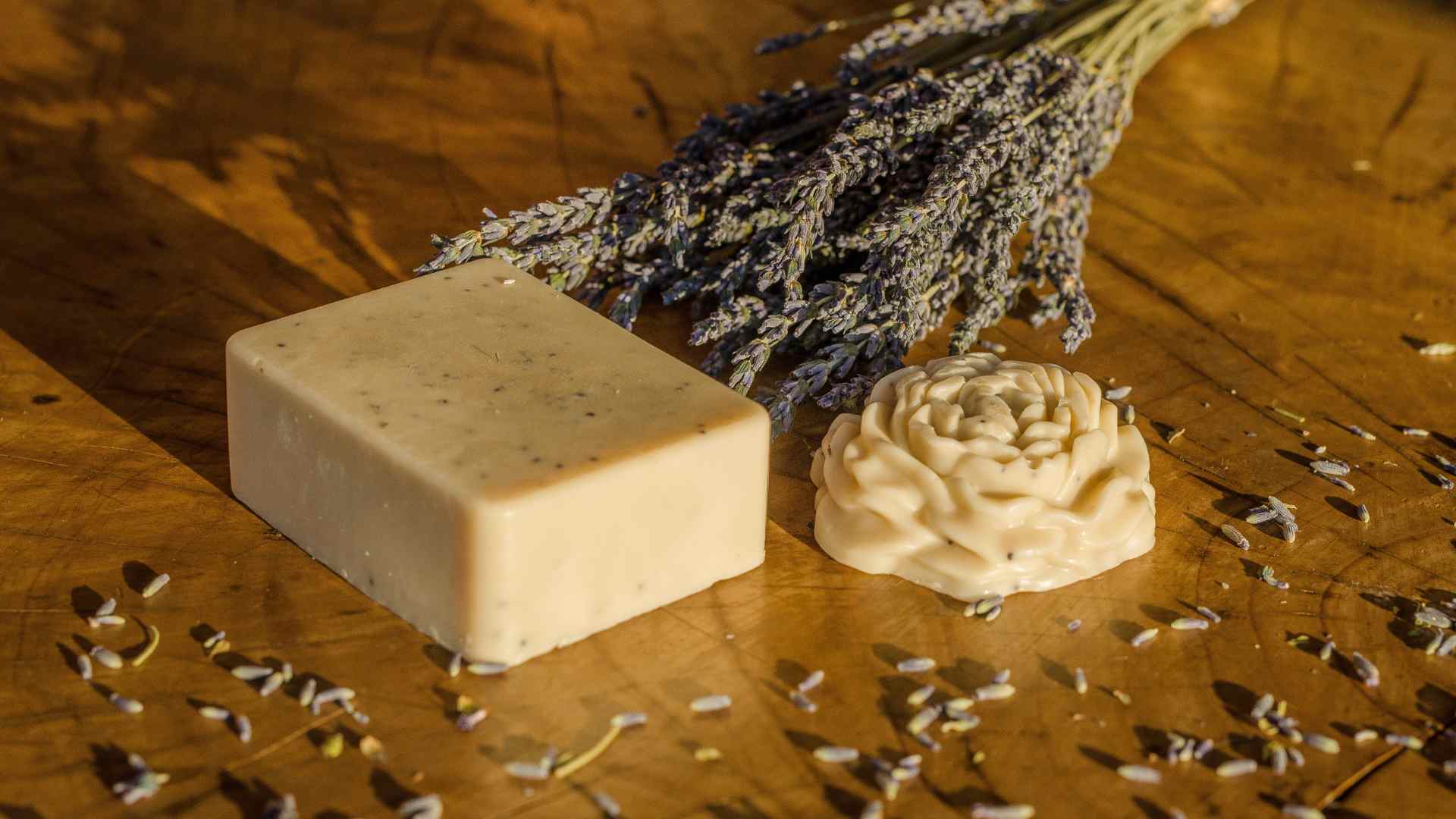 145 Soap Puns That Will Clean Up Your Mood